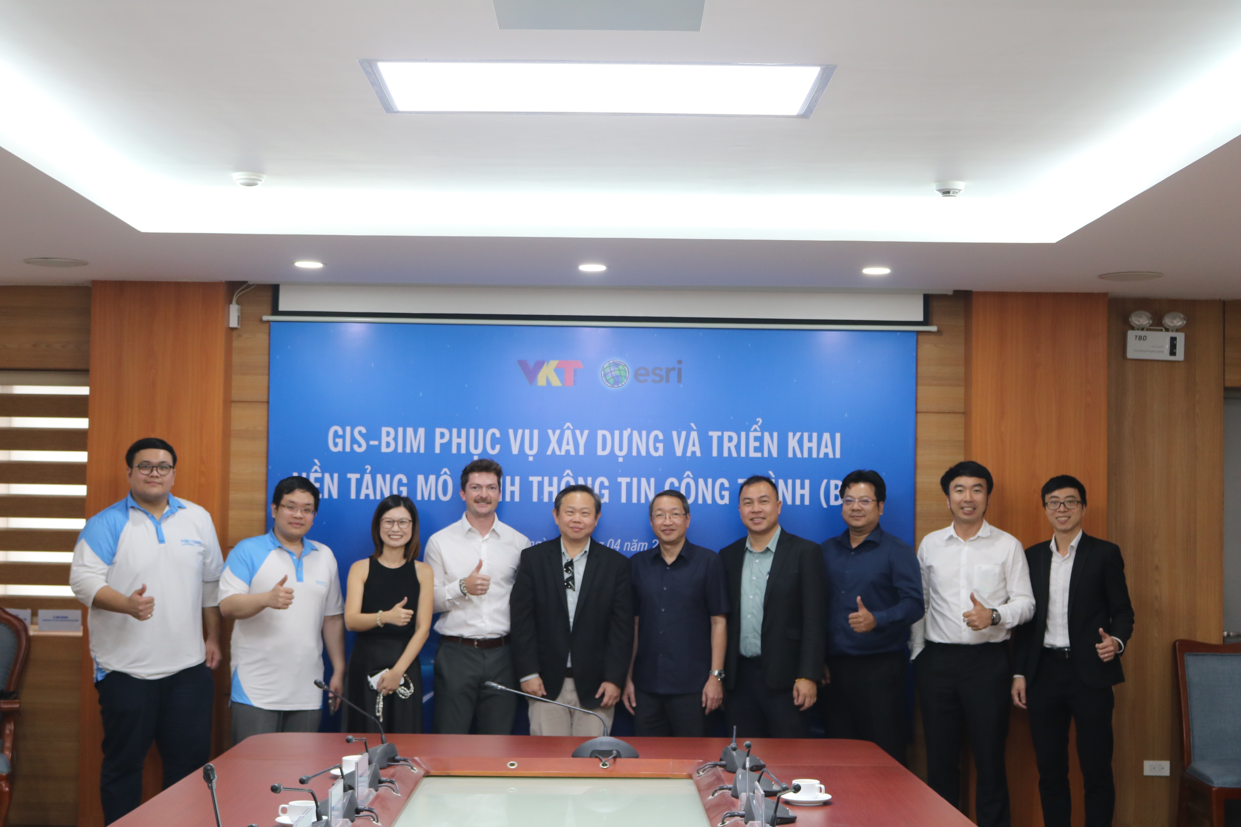 Applying GIS-BIM in Construction: Seminar on Experience Sharing and ...